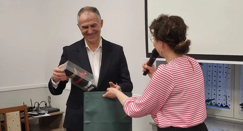 Światowy Dzień Nerek - nauka o zdrowiu i profilaktyce, rola urologa, prelekcja dr. Miklasa ...