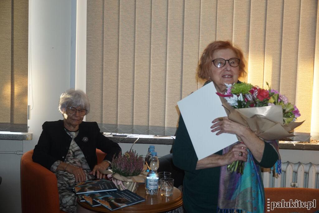 Kazimierz Piwkowski w pamięci żony i przyjaciółki rodziny. Prezentacja książki w żnińskiej ...